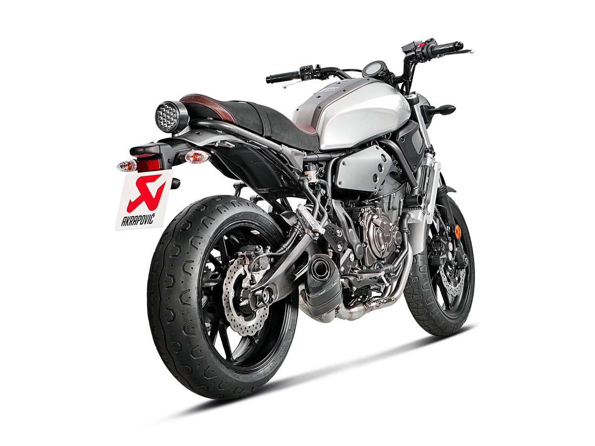AKRAPOVIC Yamaha XSR 700 / XTribute Exhaust System "Racing Line ...