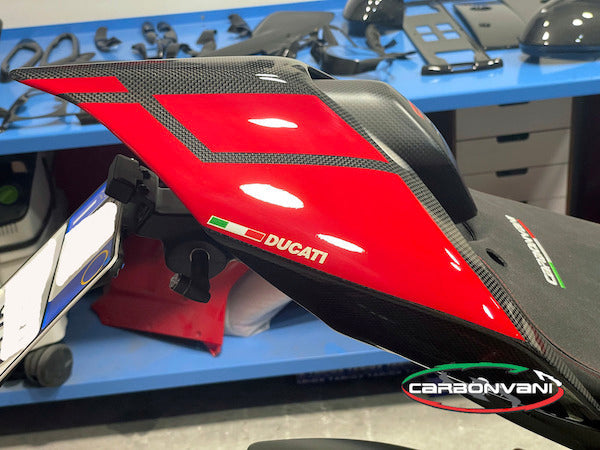 CARBONVANI Ducati Panigale V4 Red-Black Carbon Tail R3 (22+) – 2Wheels Hero